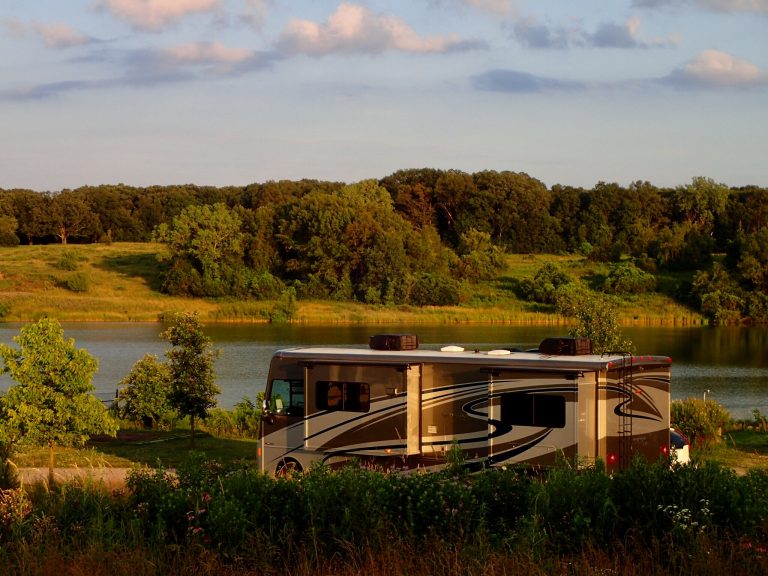 Camp Bullfrog Lake Campground - Trail 2 Blaze